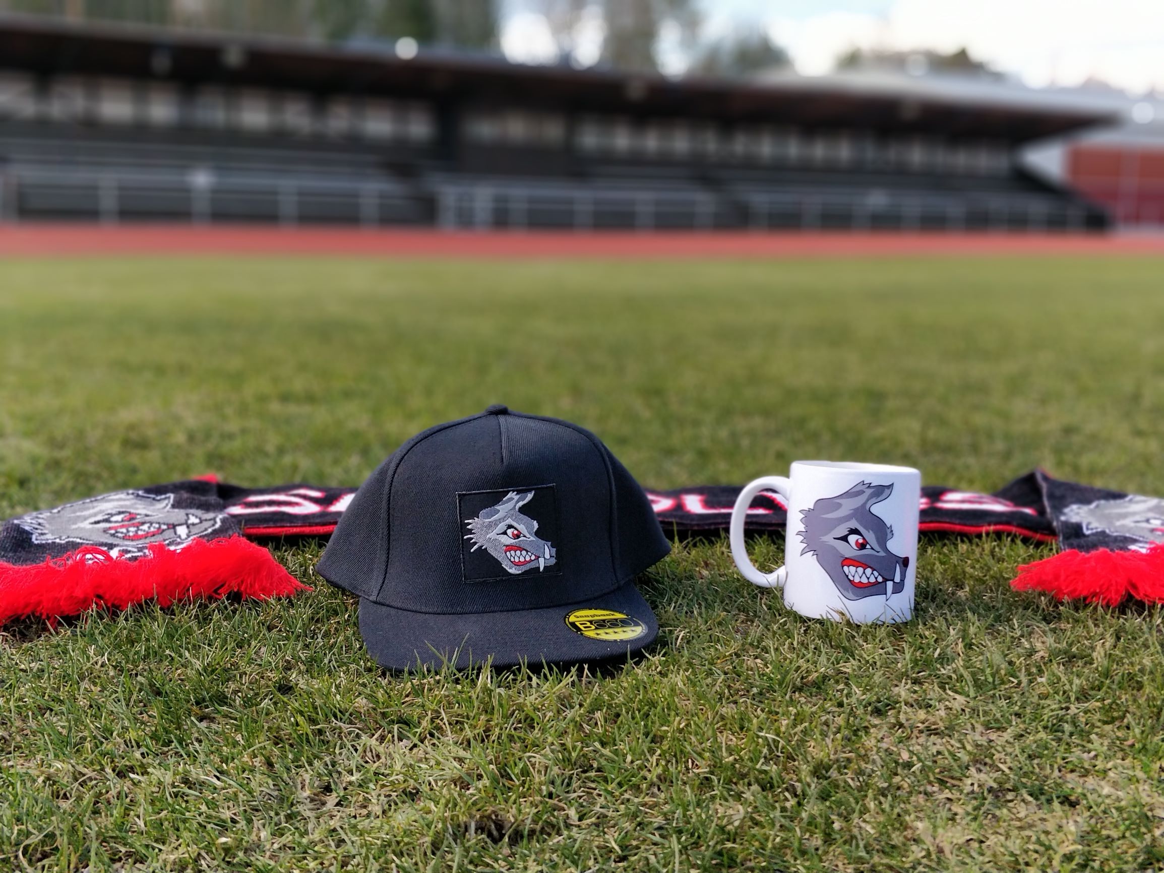 SC Wolves - SCW-kauppa palvelee joulun alla